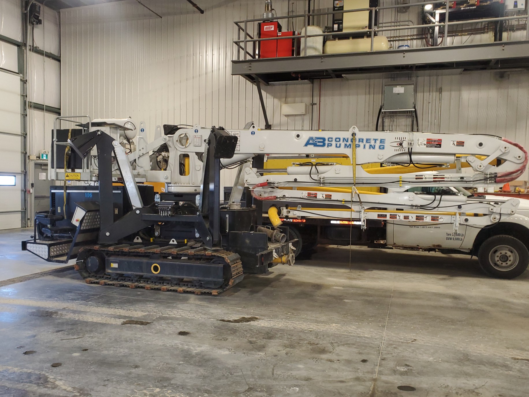 Conforms 16-4Z Spider Boom - A&B Concrete Pumping Ltd.